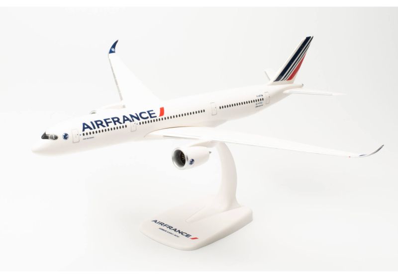 Airplane models made of metal or plastic | Wings
